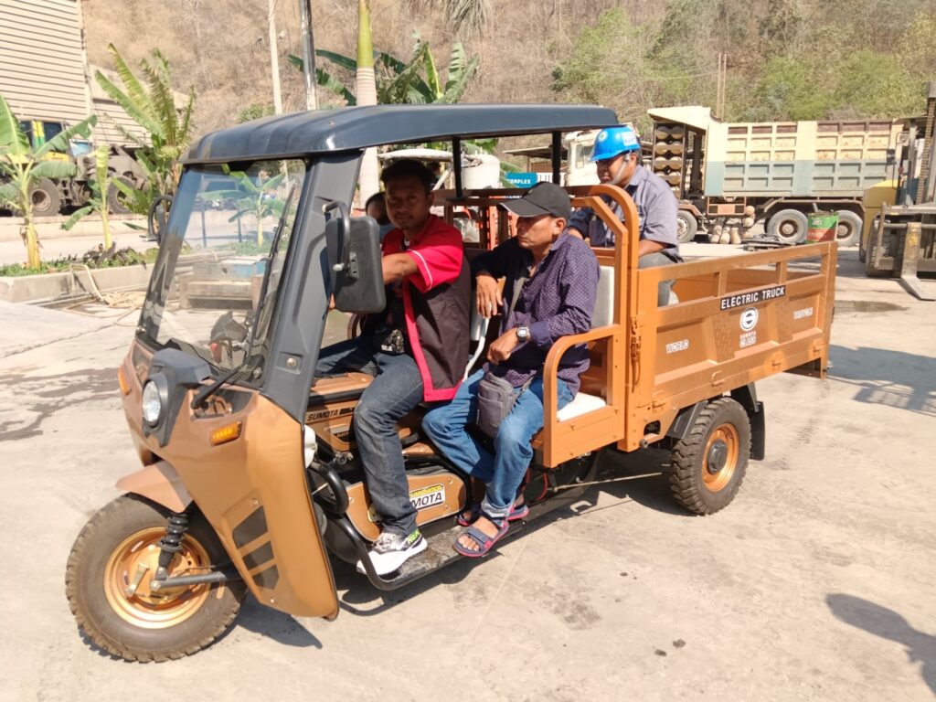 รถสามล้อบรรทุกไฟฟ้า SUMOTA ทดสอบโหด บรรทุกเหล็ก 1 ตัน ขึ้นเขา ระยะทาง 5 กม. - Sumota