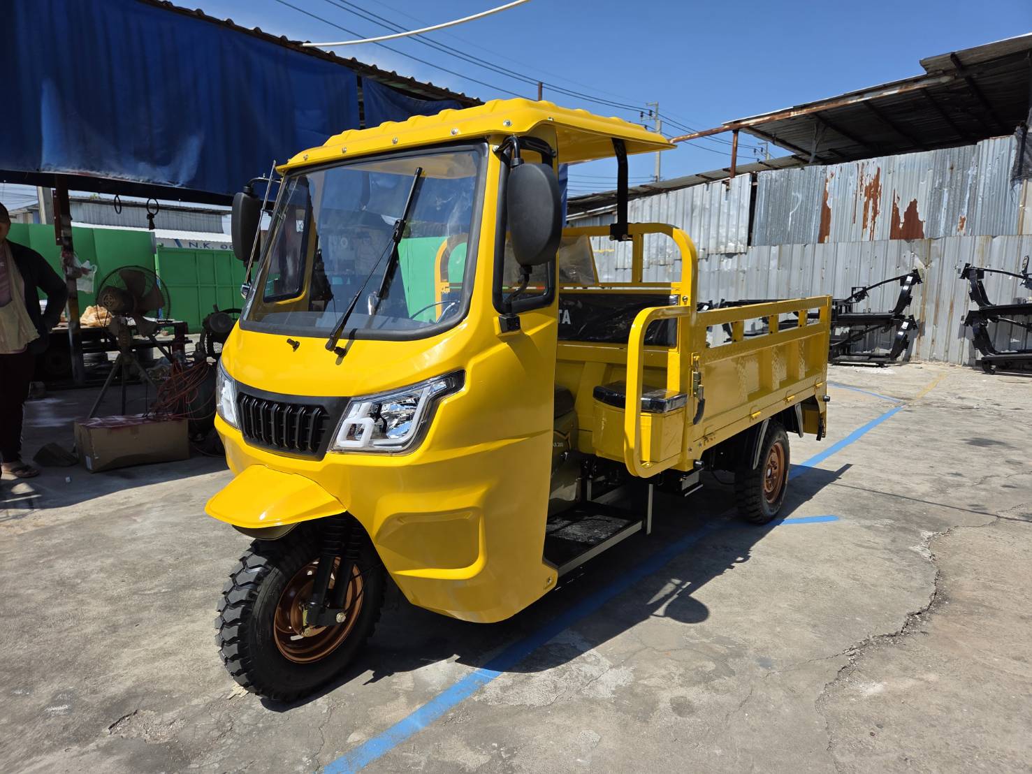 รถสามล้อ ซูโมต้า รุ่น อีแม็ก 200 ซีซี (SUMOTA E-MAX 200 CC)